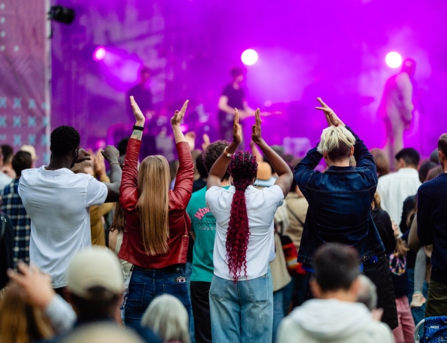 Experience Summer in Saskatoon: Festivals, Nature, and Fun