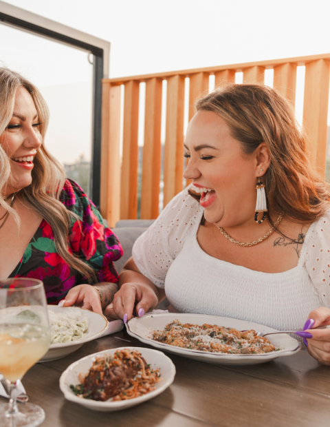 Nightlife & Bars in Saskatoon | Bars, Lounges & Comedy Clubs